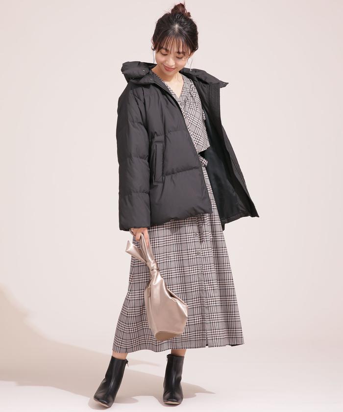 セール 30%OFF】スタンドカラーフードボリュームショートダウン セール 30%OFF】スタンドカラーフードボリュームショートダウン