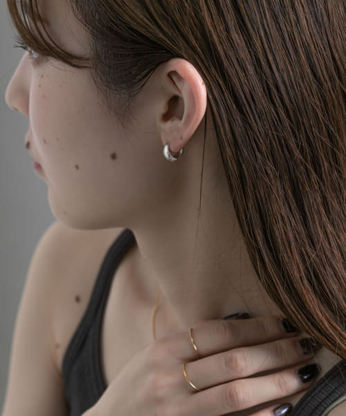 セール】silver925プックリミニフープピアス(503700581 セール】silver925プックリミニフープピアス(503700581