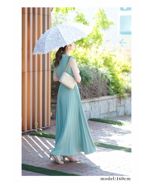 花びら舞う晴雨兼用折りたたみ日傘(504764461) | サワアラモード 花びら舞う晴雨兼用折りたたみ日傘(504764461) | サワアラモード