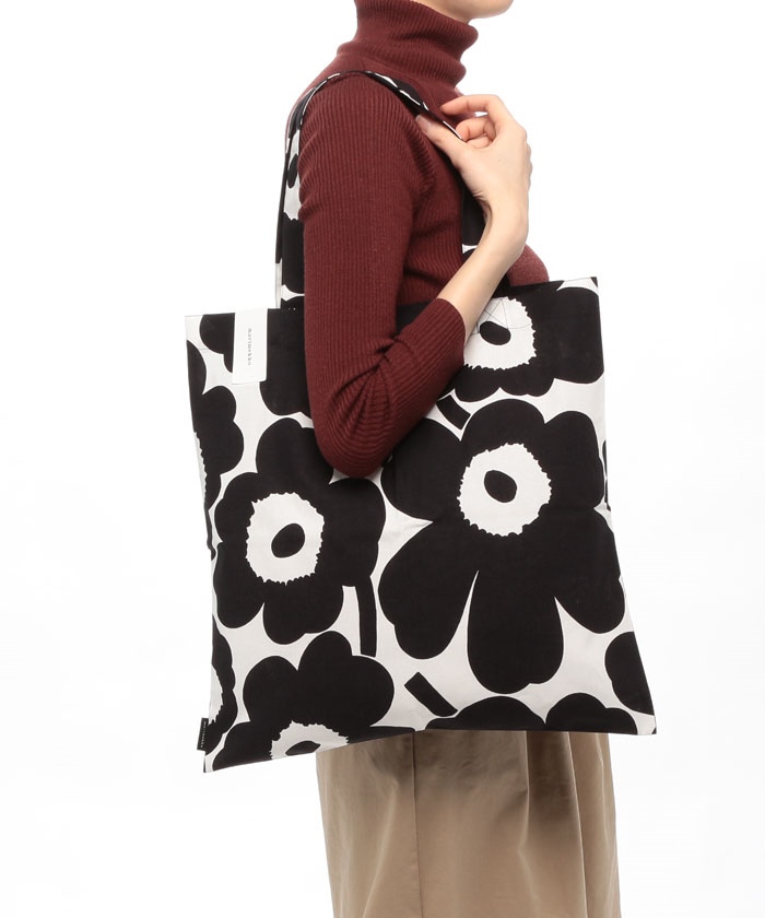 マリメッコ marimekko ファブリックバッグ / Pieni Unikko マリメッコ marimekko ファブリックバッグ / Pieni Unikko