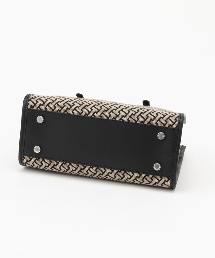 モノグランマ S JACQUARD/RUGA(505854953) | イアクッチ(IACUCCI モノグランマ S JACQUARD/RUGA(505854953) | イアクッチ(IACUCCI