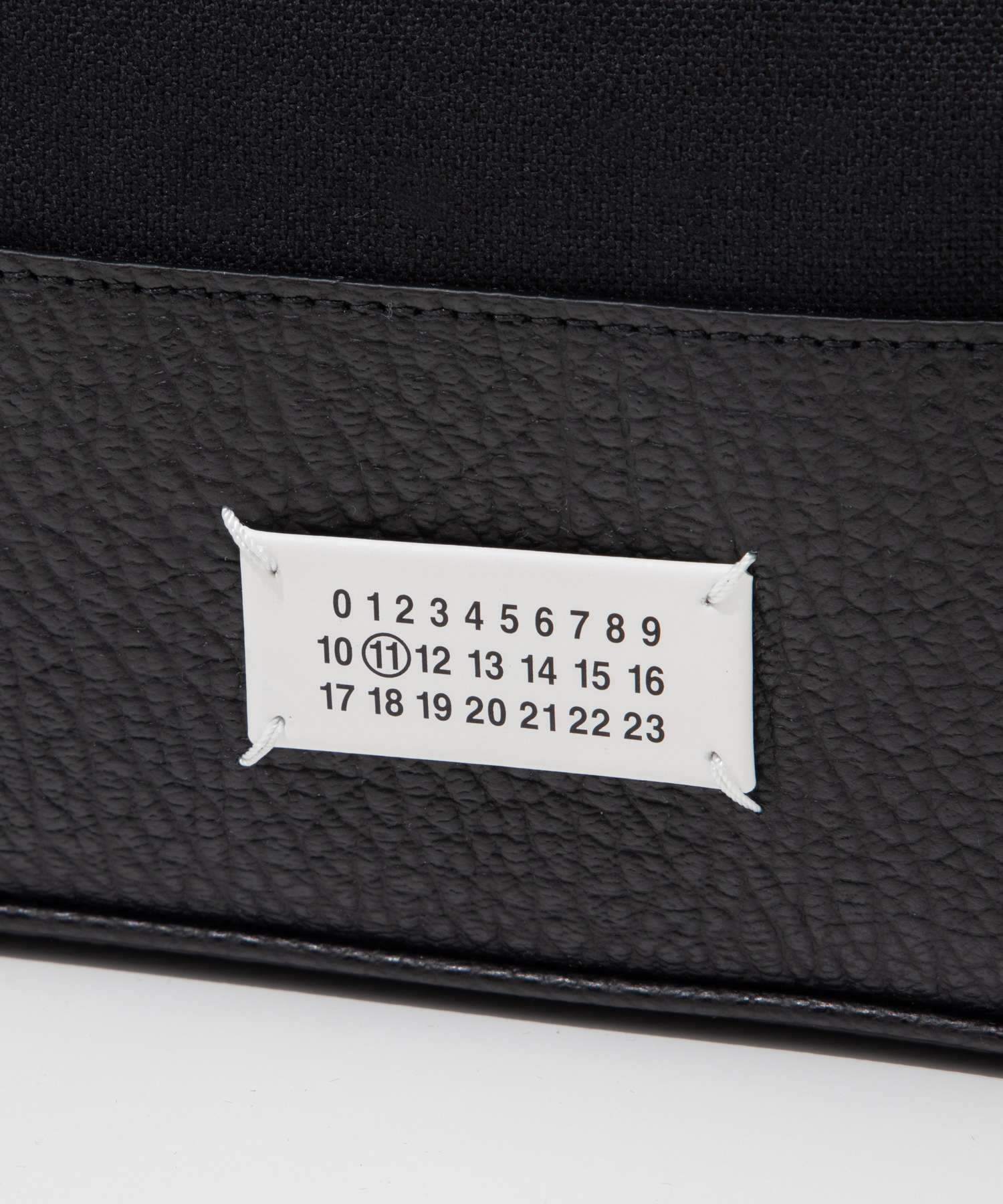 メゾン マルジェラ MAISON MARGIELA SB1WG0042 P4348 ショルダー メゾン マルジェラ MAISON MARGIELA SB1WG0042 P4348 ショルダー