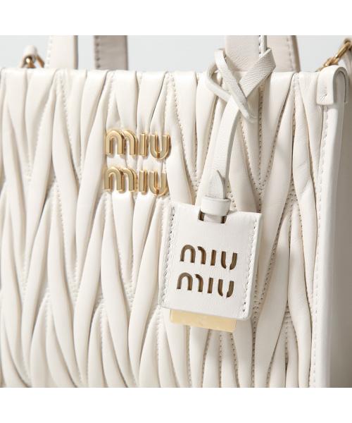 セール】MIUMIU ハンドバッグ MATELASSE マテラッセ 5BA277 N88 セール】MIUMIU ハンドバッグ MATELASSE マテラッセ 5BA277 N88