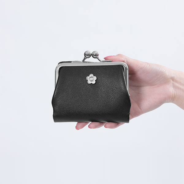 マリークワント MARY QUANT フレンチシームガマ口 ウォレット マリークワント MARY QUANT フレンチシームガマ口 ウォレット