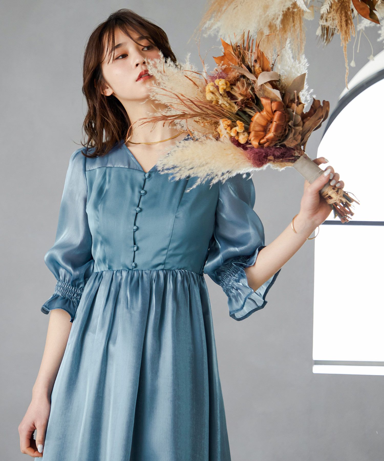 セール】ニアナ niana サテン&シフォン切り替えバックリボン セール】ニアナ niana サテン&シフォン切り替えバックリボン