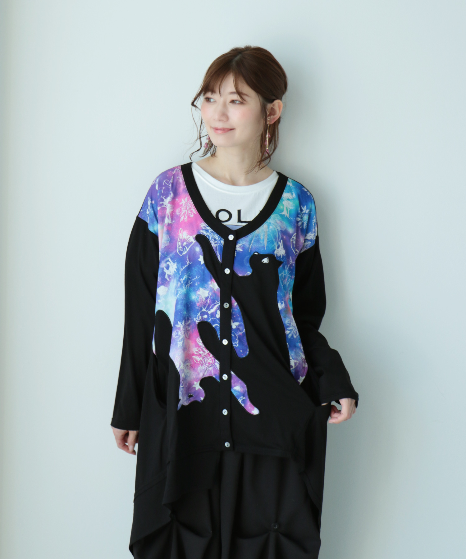 【セール】ネコ×宇宙柄アップリケカーディガン(504763759) | スカラー(ScoLar) - d fashion