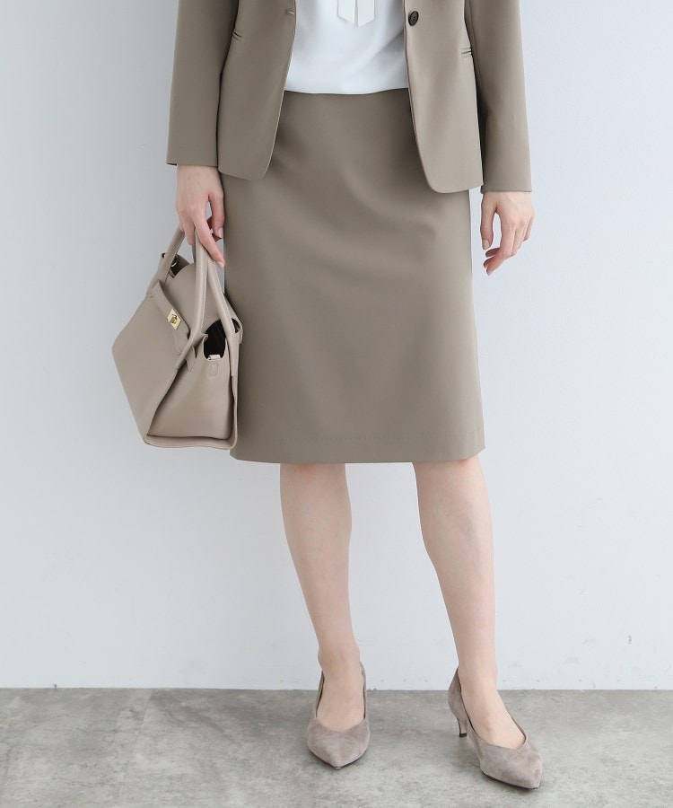 【セール】インディヴィ INDIVI 【定番スーツ/洗える/UVケア】ストレッチタックストレートスカート(505435429) | インディヴィ(INDIVI) - d fashion