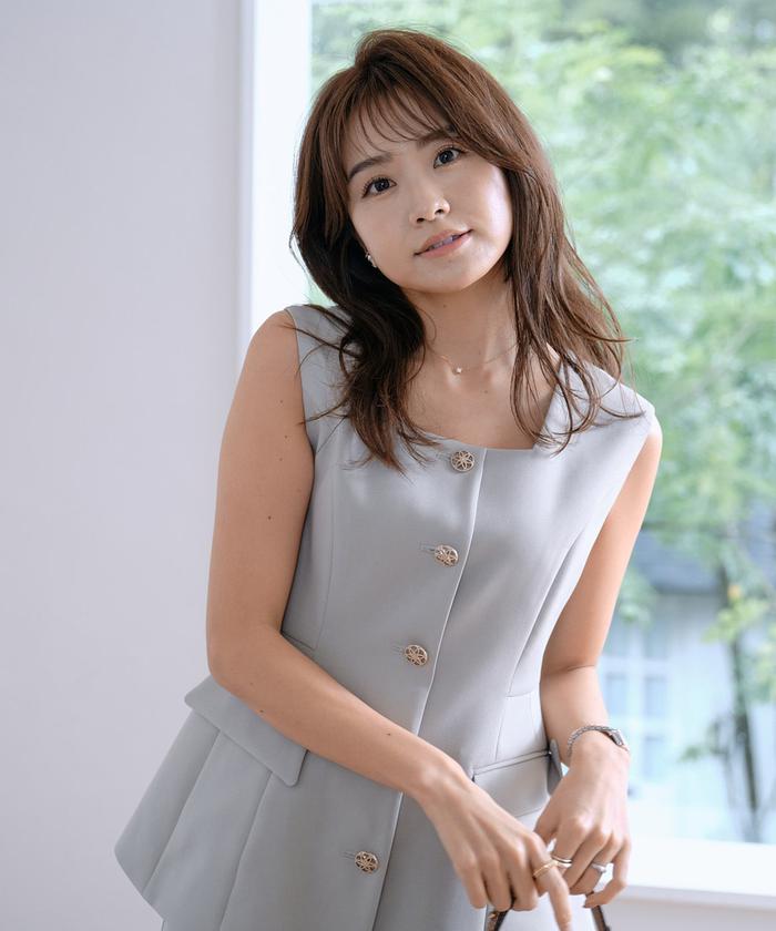 セール】《曽田茉莉江コラボ》“涼しげ”華やぎジレブラウス セール】《曽田茉莉江コラボ》“涼しげ”華やぎジレブラウス